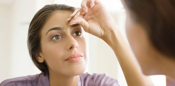 How to Get Rid of a Unibrow Naturally?